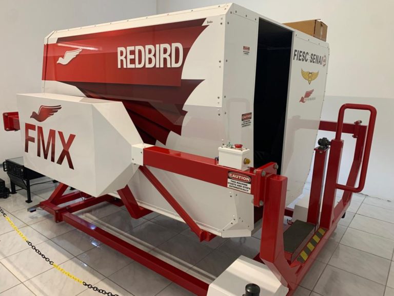 Simulador Redbird FMX - AeroclubeSC